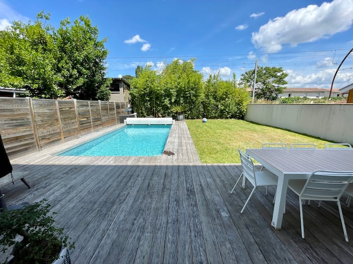 Maison Familiale Avec Piscine Chauffée - Bordeaux