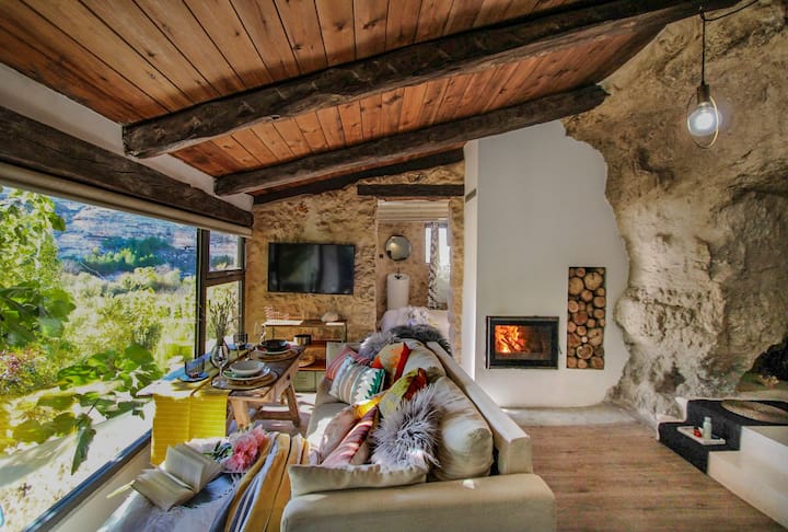 Xuq Hotels - Cave Suite Guha - Alcalá del Júcar
