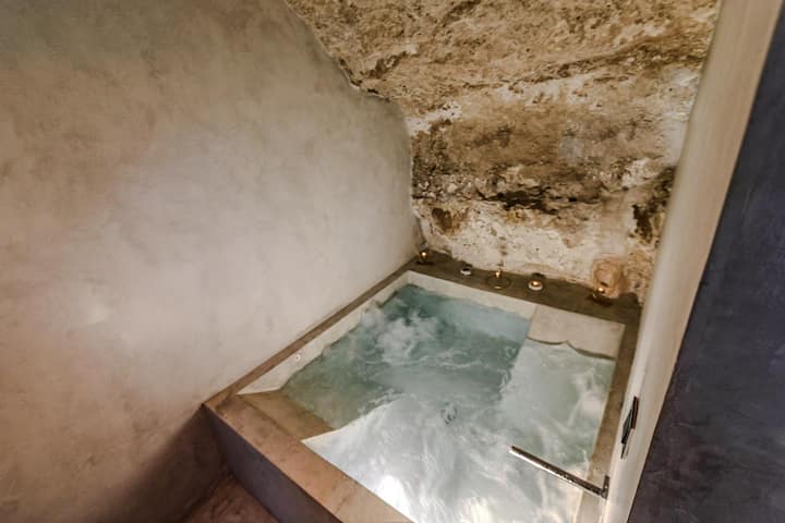 Xuq Hotels - Cave Suite Hohle - Alcalá del Júcar