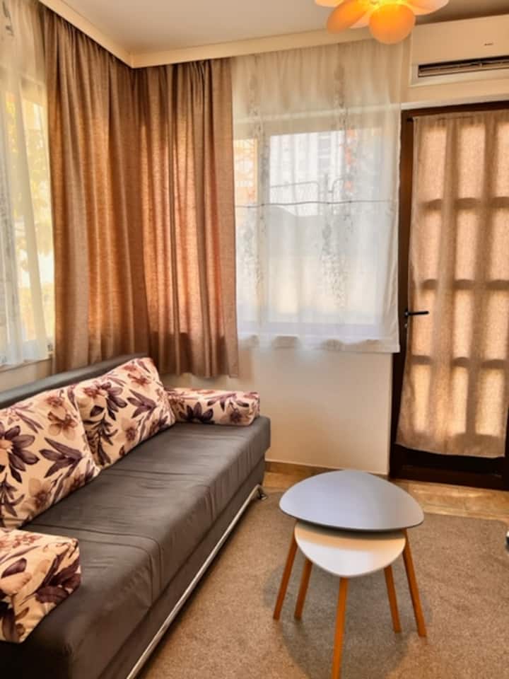 Domelia Apartment - Podstrana