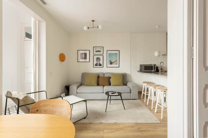 Enchanting Apartment Close To Passeig De Gracia - Barcelona