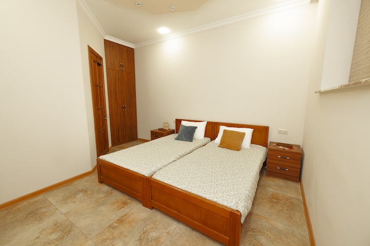 Appartment With Patio, In City Center - Armenia