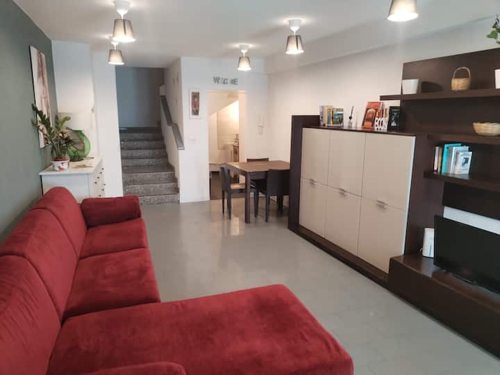 The Casina In The Historic Center - Catane