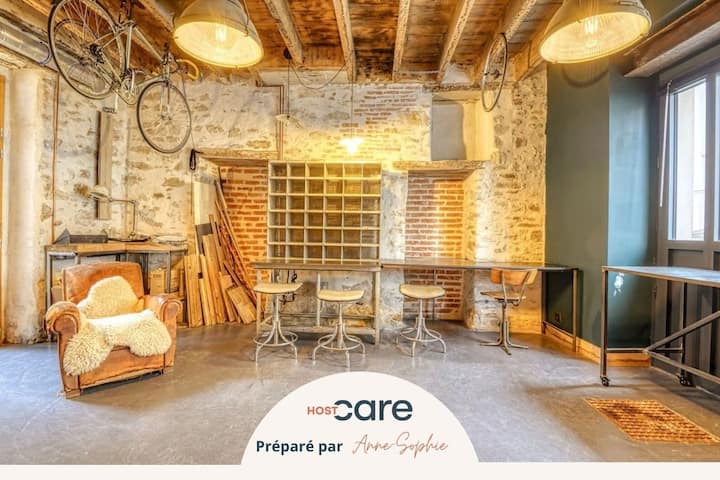 Maison Unique Dans Ancien Bar Rénové - Nantes