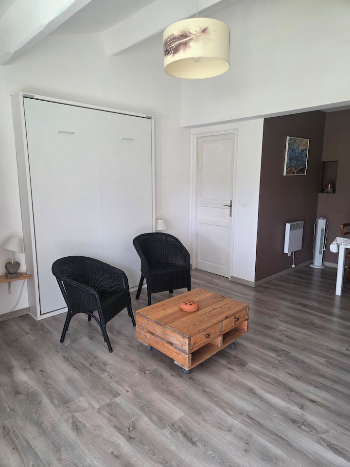 Charmant Studio Au Coeur Du Luberon - Apt