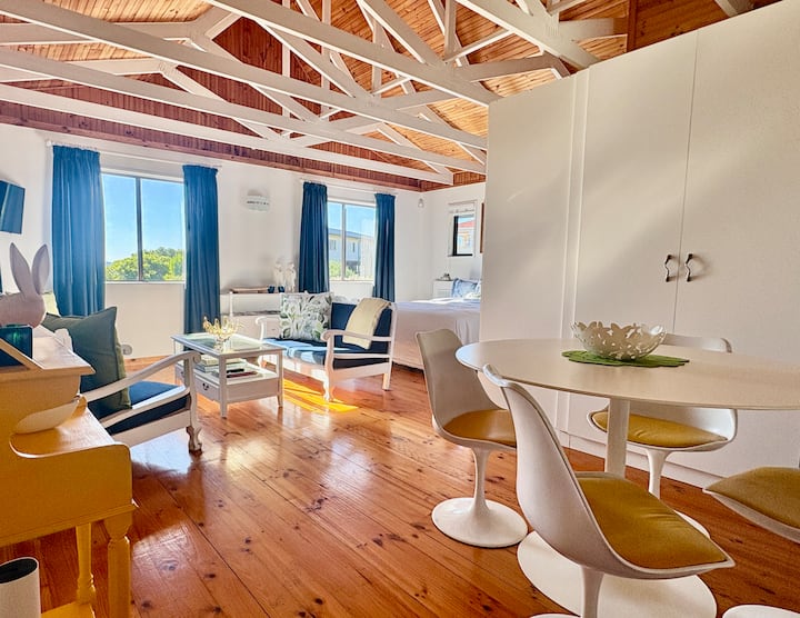 Sunny Studio In The Sky - Knysna