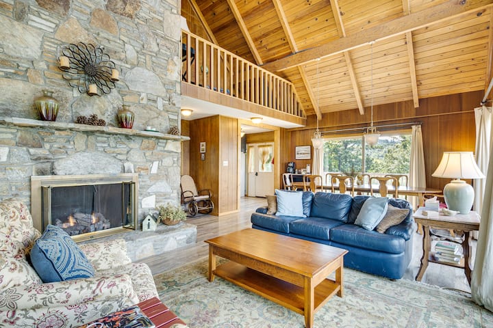 'Point Of View' Hilltop Sanctuary In Brevard - Brevard, NC