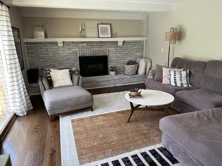 Clean And Cozy Aa Home Close To Michigan Stadium - Ann Arbor, MI