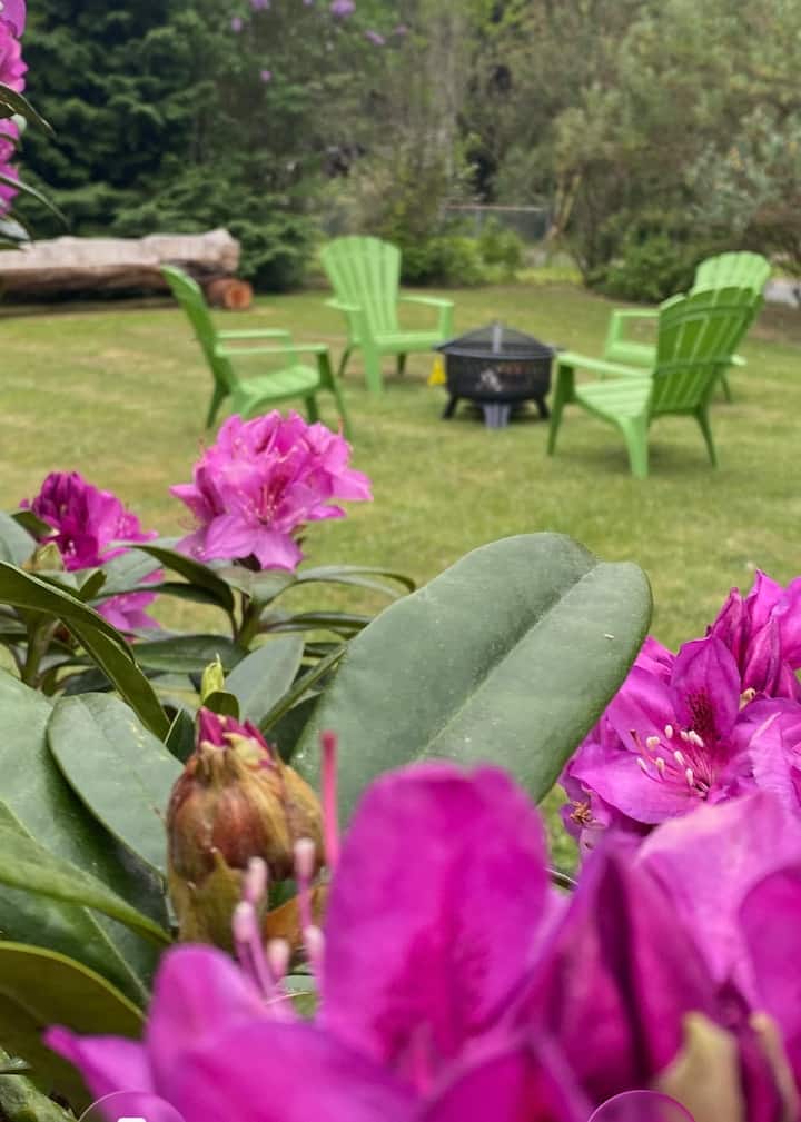 Hunter Valley Redwoods Mobile With Wood Stove - Klamath, CA