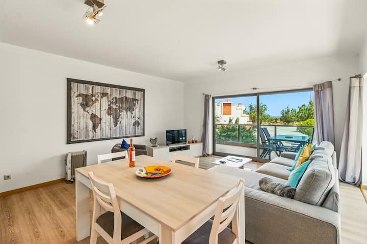 Aquarium 1d Near Marina And Beach - Lagos