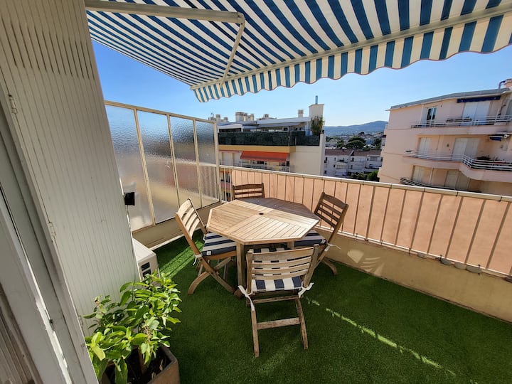 Ideal Location - Charming - Last Floor - Terrasse - 안티베