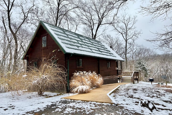 Cozy Cabin With Brand New Hot Tub! - Rileyville, VA