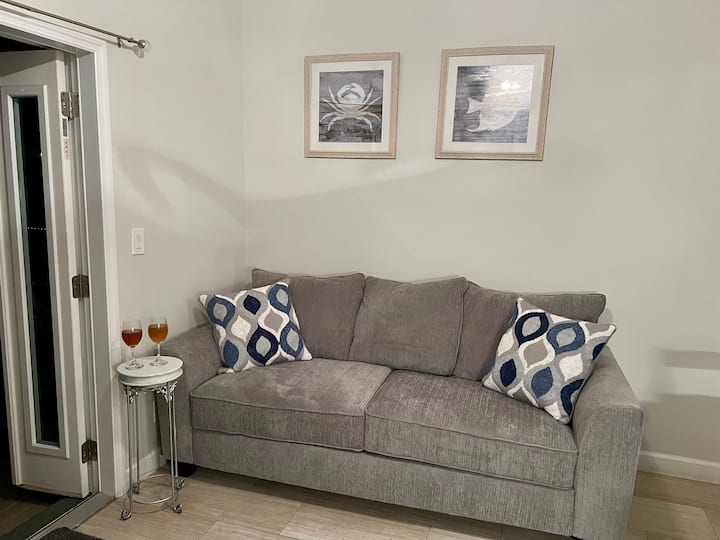 Heated Private Pool- 1 Bedroom Suite-walk To Beach - Lauderdale-by-the-Sea Beach, FL