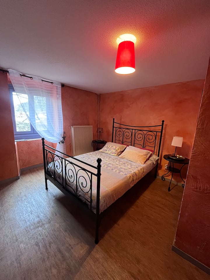 Chambre Calme Dans Un Joli Village Alpin - Guillestre