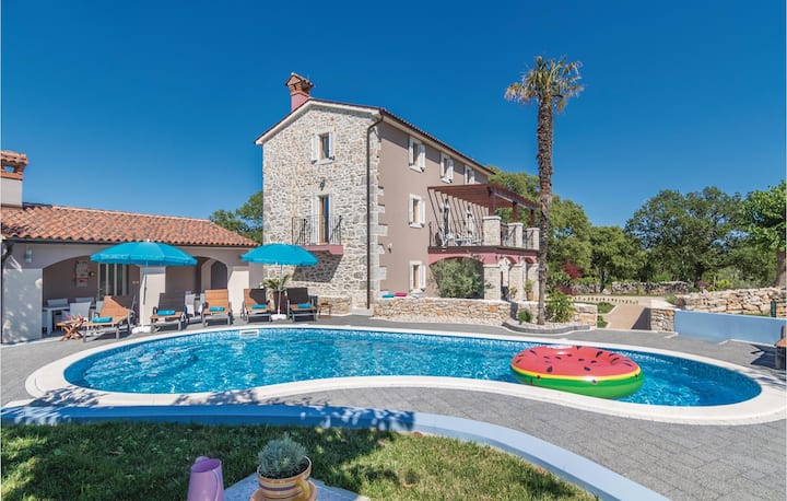 Beautiful Home In Nedescina With Sauna - Croatia