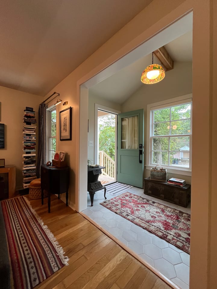 Collegeview Cottage**walk To Msu Campus & Stadiums - Starkville, MS