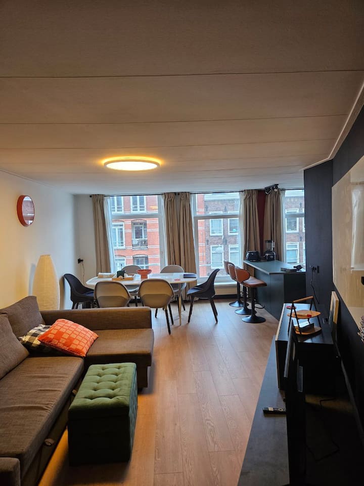 2 Bedroom Apartment With Albert Cuyp Market View - Amstelveen
