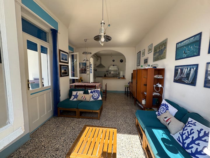Casa Lido Zia Frankie 
Cin: It091017c2000p2255 - Cala Gonone
