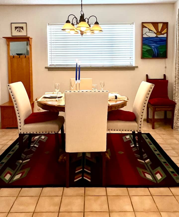 Downtown Historic East-side Coyote House 2b 2ba - Santa Fe