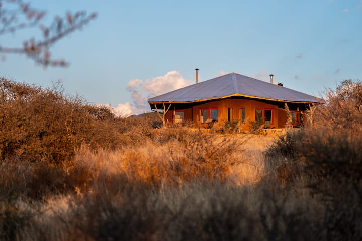 *Savanna Views * Kudu Duplex Guesthouse At Krumhuk - Namibia