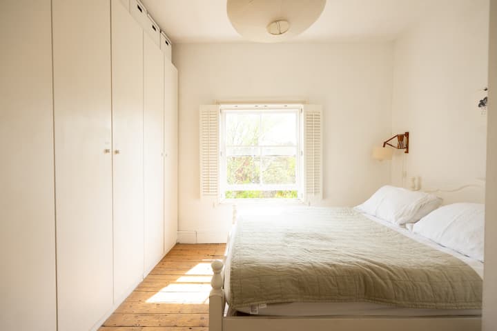 London Fields, Homely Victorian Conversion E8 - London