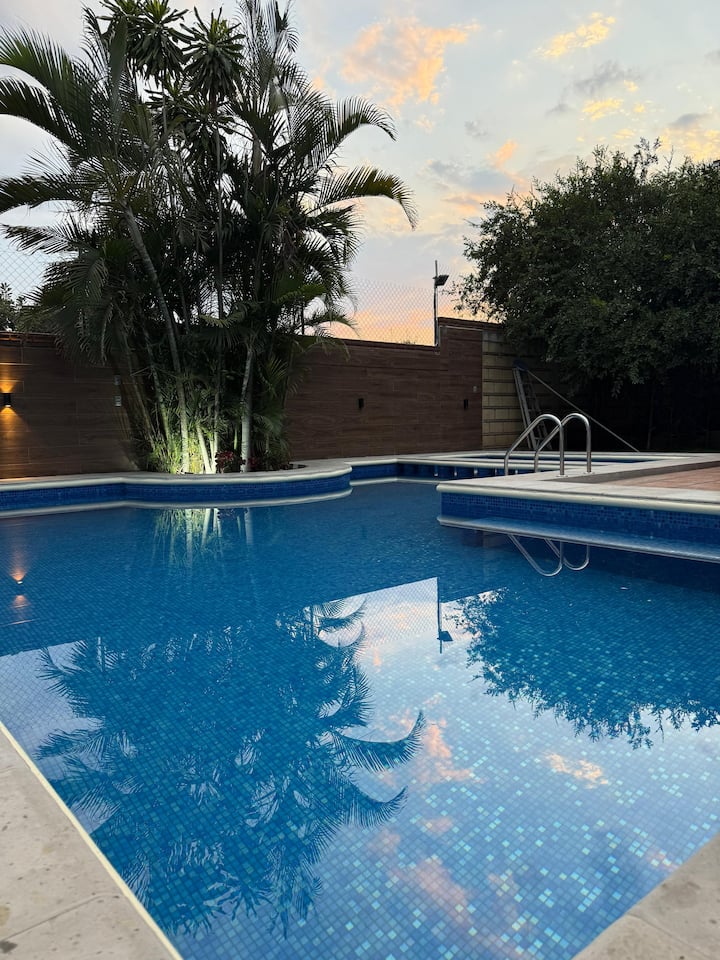 Hermosa Casa Con Alberca Recién Remodelada - Morelos
