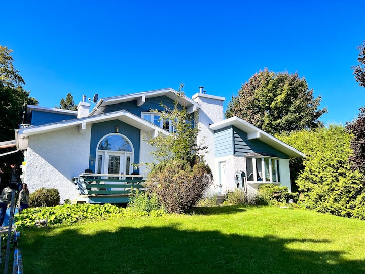 Fantastic Vacation Chalet(monthly Rent Only) - Town Of The Blue Mountains