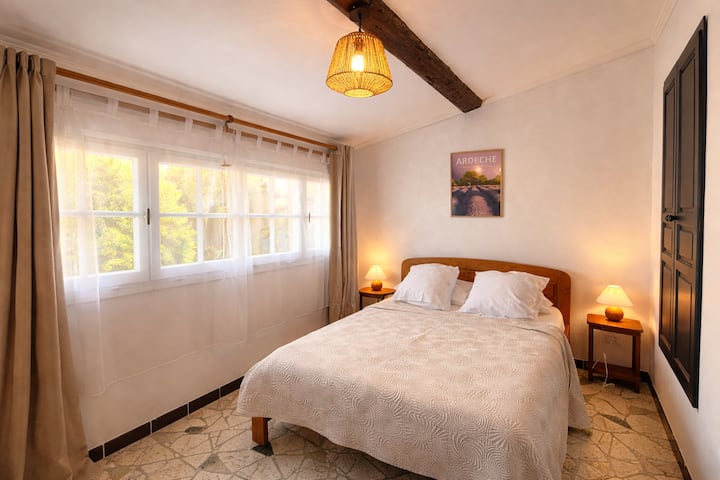 Charmant Gîte En Pierre Au Cœur De L’ardèche - Barjac