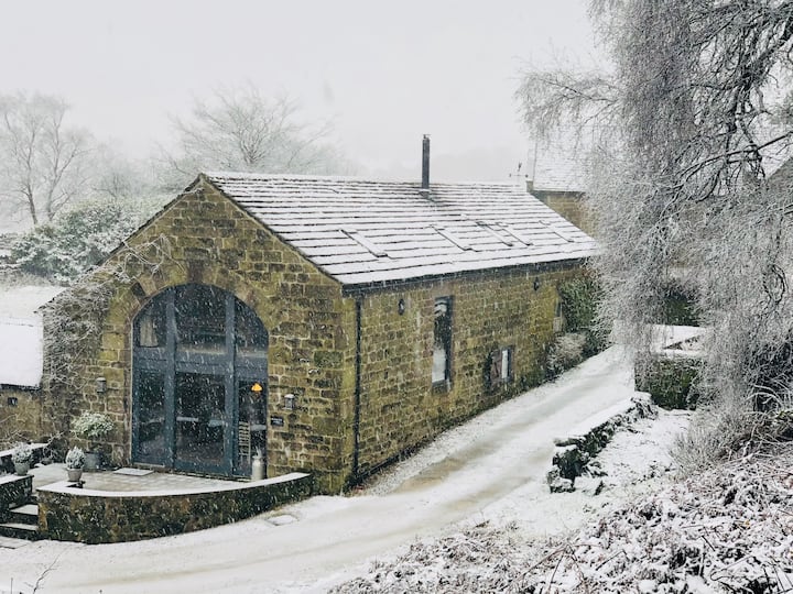Rocking Stone Cottage - Idyllic Rural Retreat - Bakewell