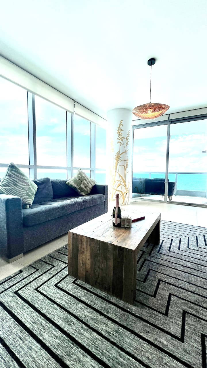 Direct Oceanfront View Suite W Balcony-pools/beach - Miami Beach, FL