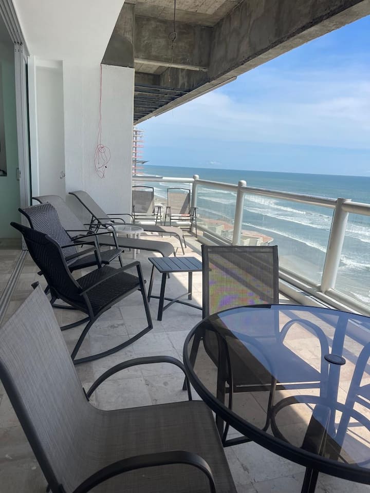Luxurious Penthouse On Beach For Family Or Friends - Acapulco