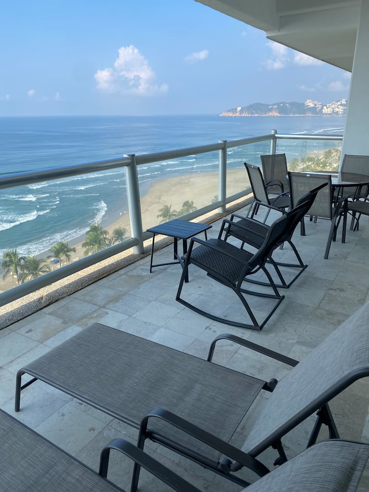 Luxurious Penthouse On Beach For Family Or Friends - アカプルコ
