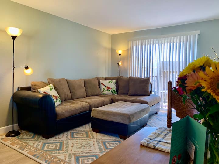 Entire 1bd Condo, Prime Location, Boat Parking - Lake Havasu City, AZ