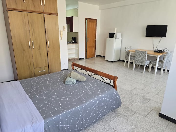 Studio Cosy à Oran/clim/location De Voiture - Oran
