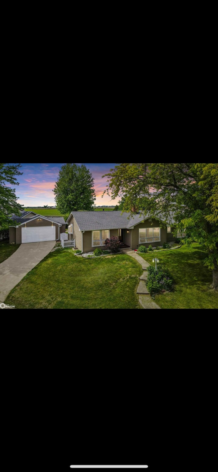3 Bedroom Ranch In Beautiful Grinnell Neighborhood - Rock Creek State Park, Kellogg