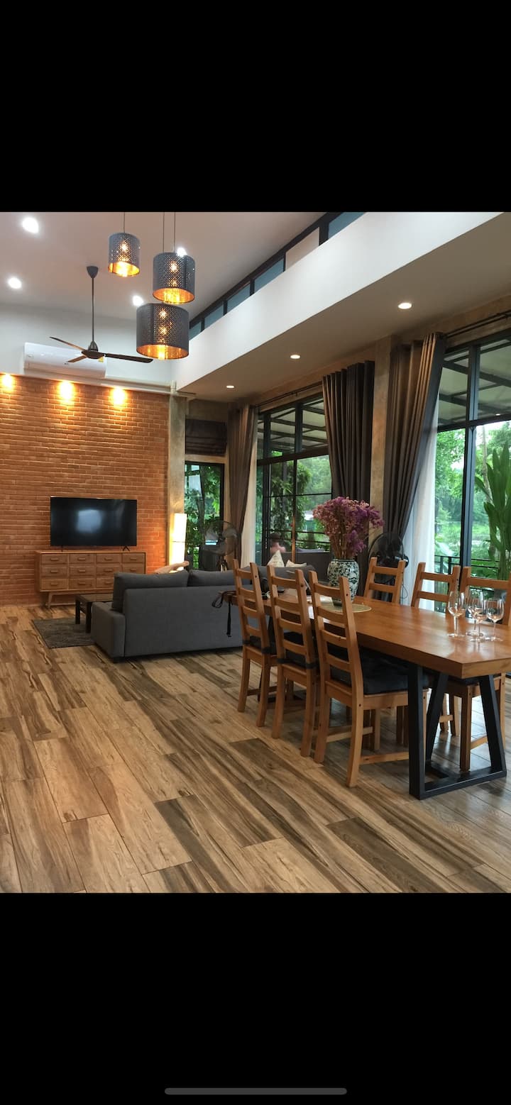 Lake & Mountain View Villa– Chiangmai Hotsprings - Mae On District