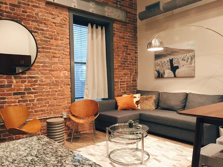 Downtown Nashville Loft: Steps To Broadway & More! - Nashville, TN