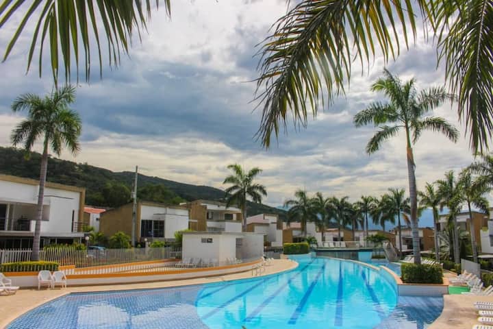 Casa Completa En San Jerónimo | Piscinas Y Spa - San Jerónimo