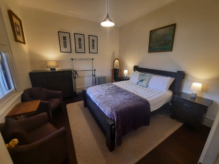 Cuthbert House Fantastic Central Location Fast Net - Albany