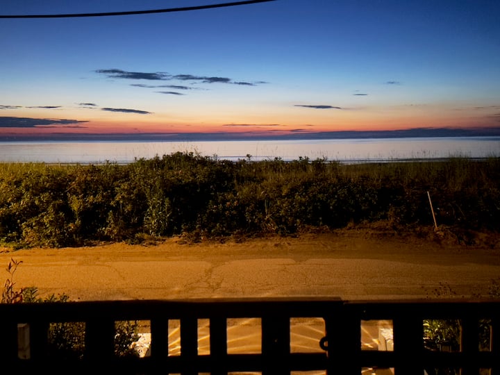 Oceanfront Beach House Hull - Hull, MA