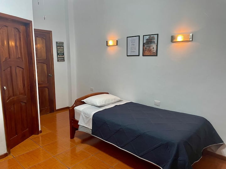 Licensed Casa Mabell Beautiful 3 Bedroom Apartment - エクアドル ガラパゴス