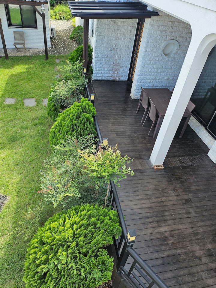 달의 낮잠(안거리) - Jeju