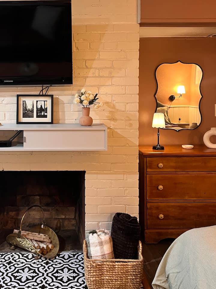 Charmingprivatestudioneardcwalktometrofree Parking - Forestville, MD