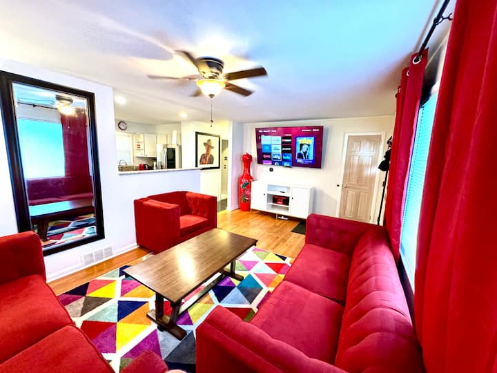 /Red Warhol Ranch\ 1959 Suny Eagle Hill 4beds1bath - Albany, NY