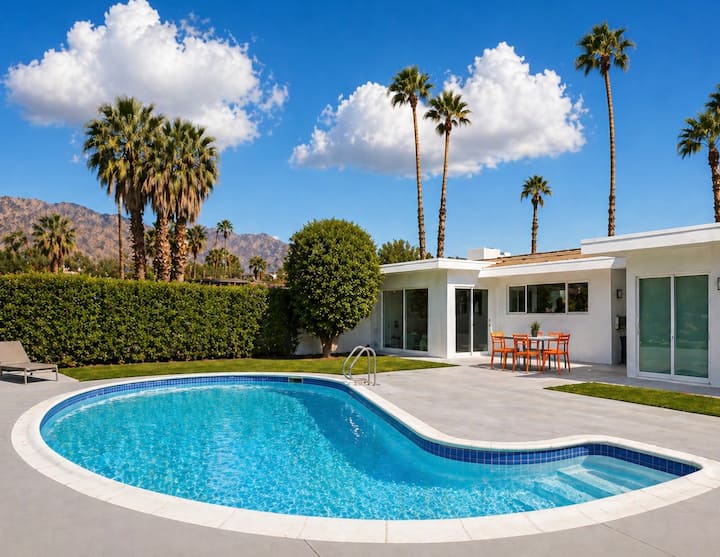 The Whale House | Iconic Pool + Mtn View + Firepit - Palm Springs