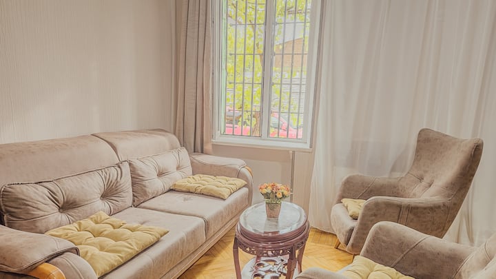 Cozy Two-bedroom House With Living Room & Kitchen - Tbilisi