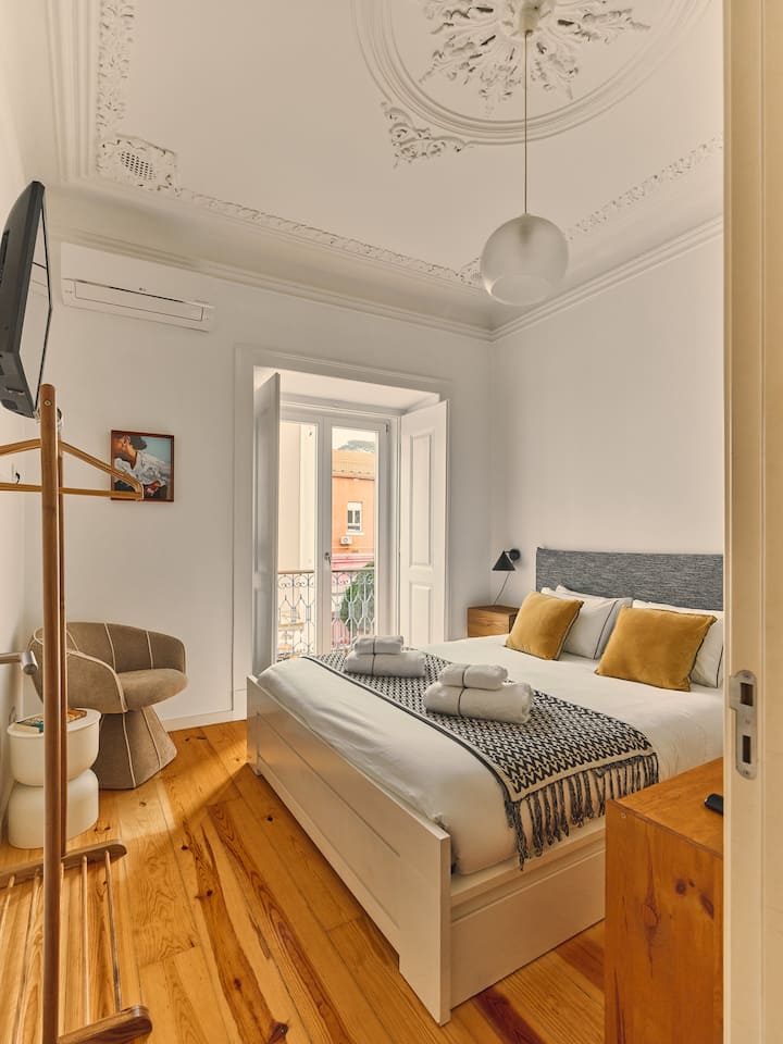Modern Apartment With Patio Next To Rossio - Lisboa