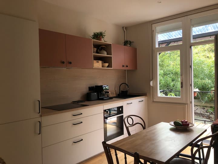 Maison Avec Balcon Proche Du Métro - Lille