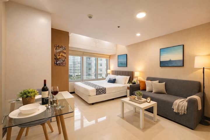 Central Makati | Besides Rcbc & Trident For Nclex - Makati