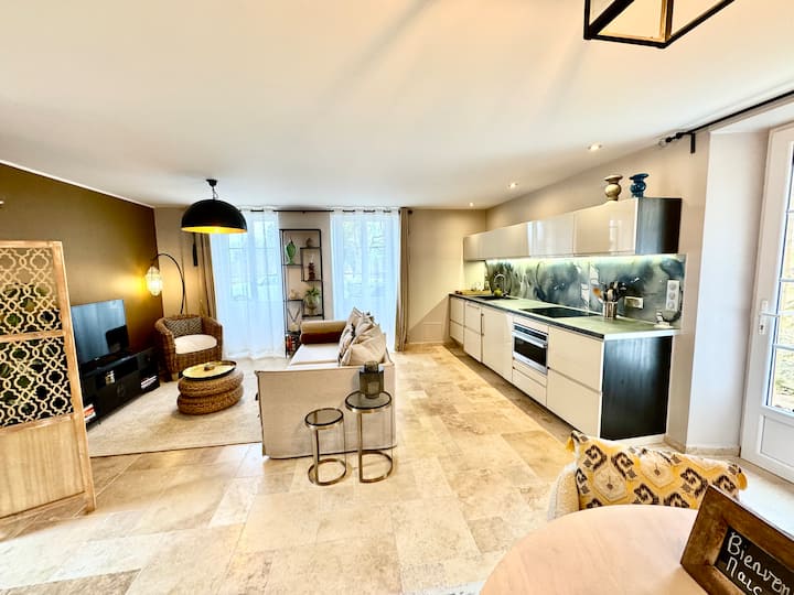 Centre Sarlat à Pied/parking Privé/terrasse/clim - Sarlat-la-Canéda